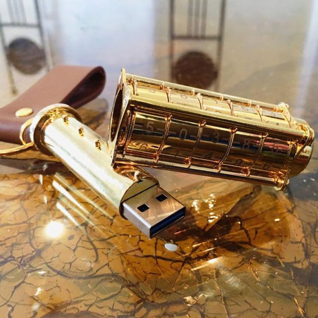 Флешка Cryptex Gold Limited Edition 64 Гб (Ironglyph) купить по цене 4 ...